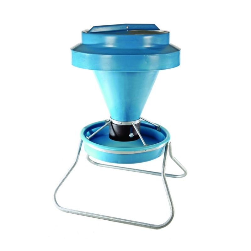 Stallion Poly Cone Meal Feeder • Datamars Livestock